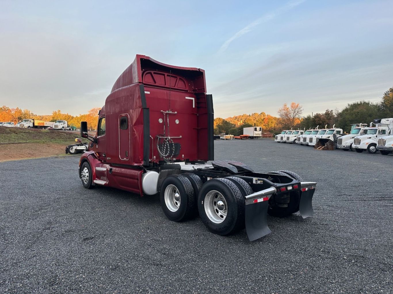 2017 Peterbilt 579 Sleeper | $29900 | Charter Trucks