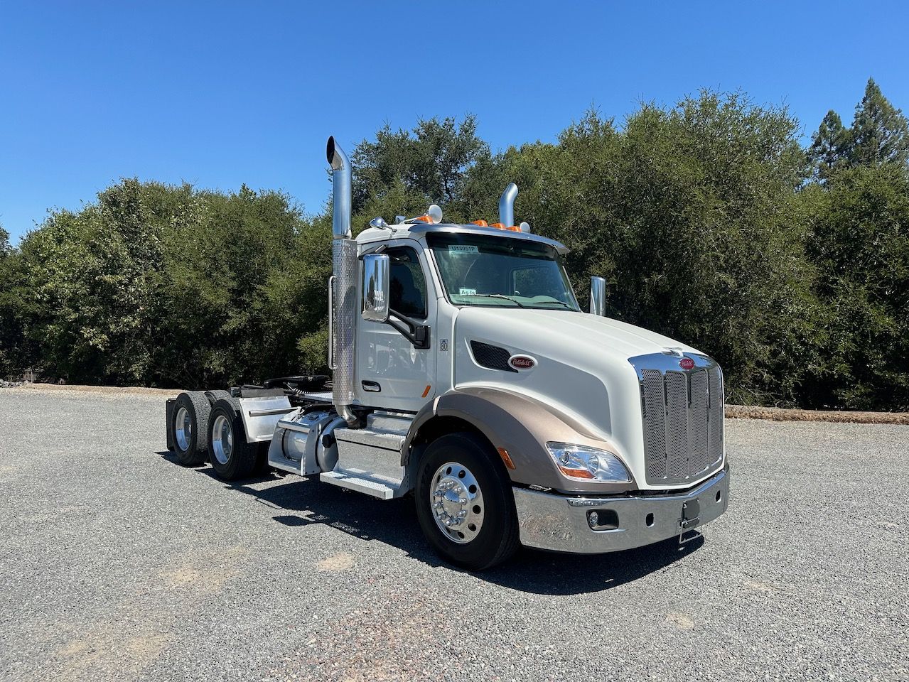 2019 Peterbilt 579 | $53900 | Charter Trucks