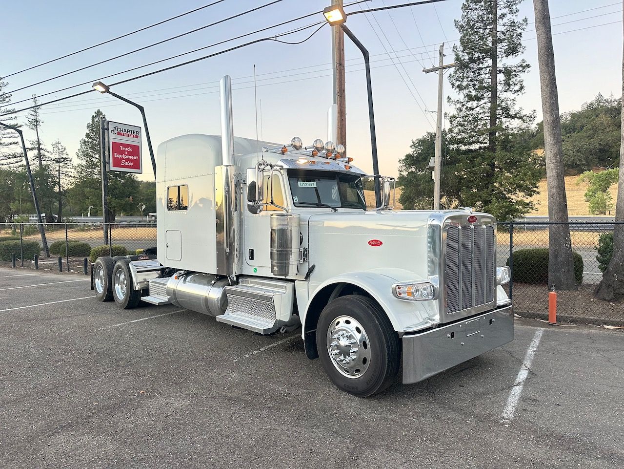 2021 Peterbilt 389 Sleeper | $159900 | Charter Trucks