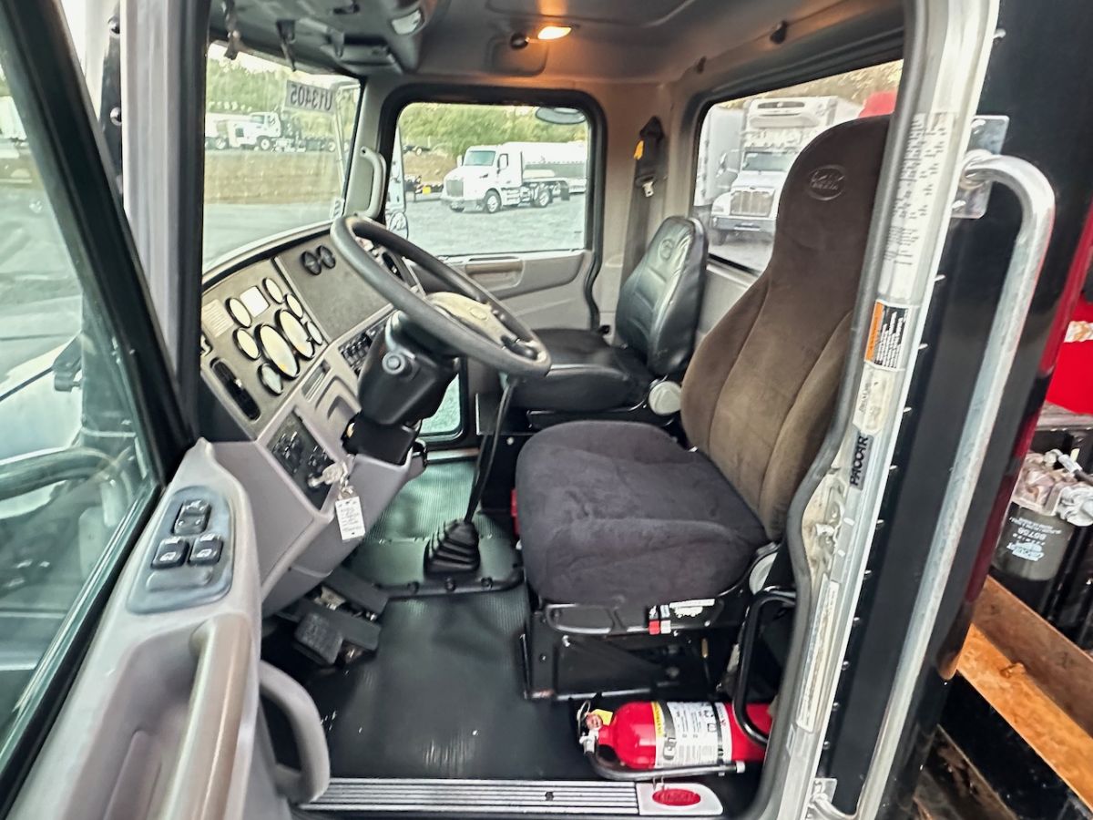 2015 Peterbilt 367 Crane Truck For Sale | $119900 | Charter Trucks