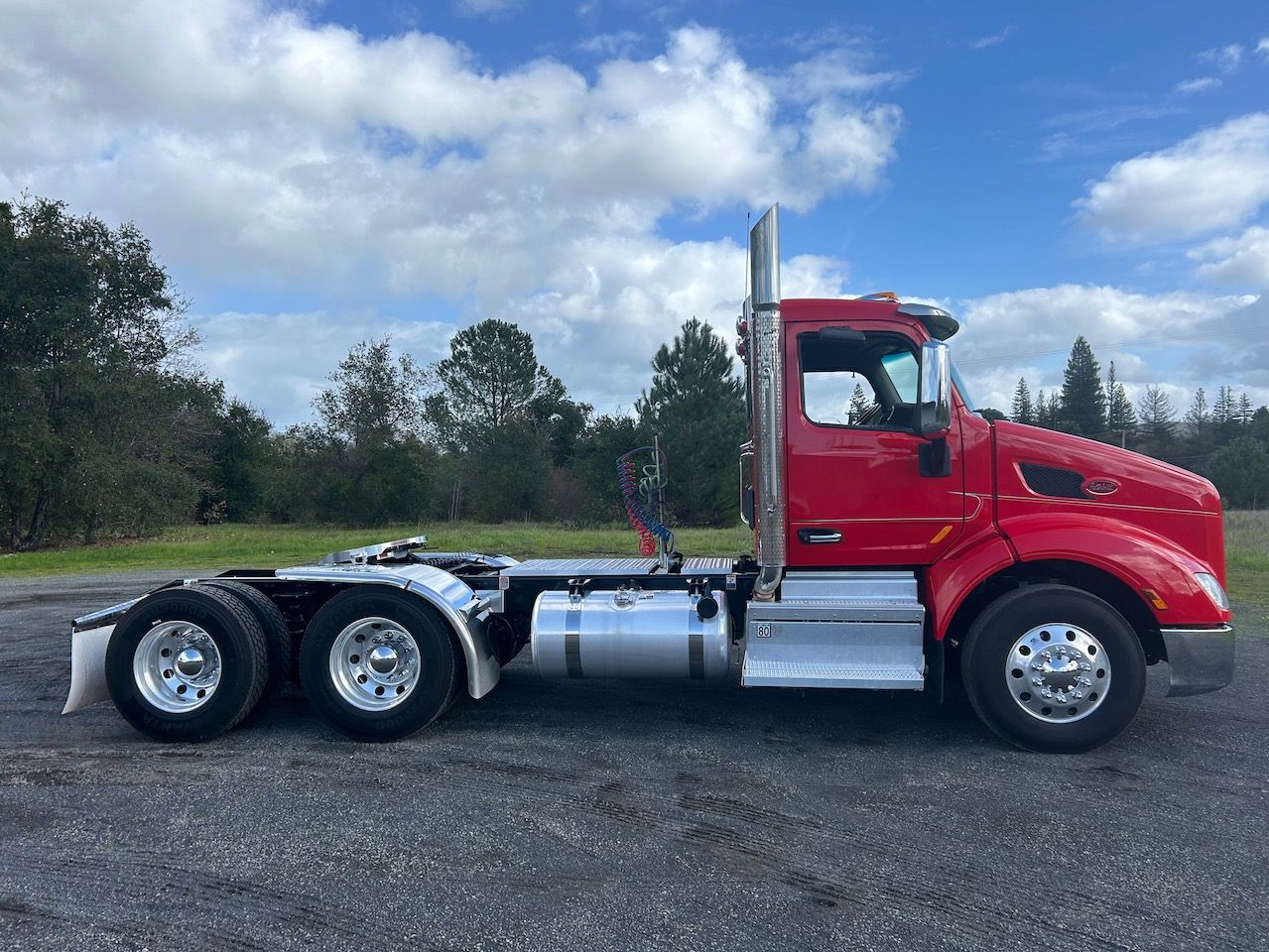 2019 Peterbilt 579 | $54900 | Charter Trucks