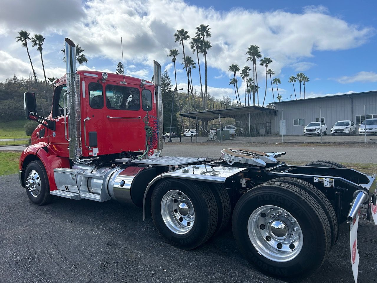 2019 Peterbilt 579 | $54900 | Charter Trucks